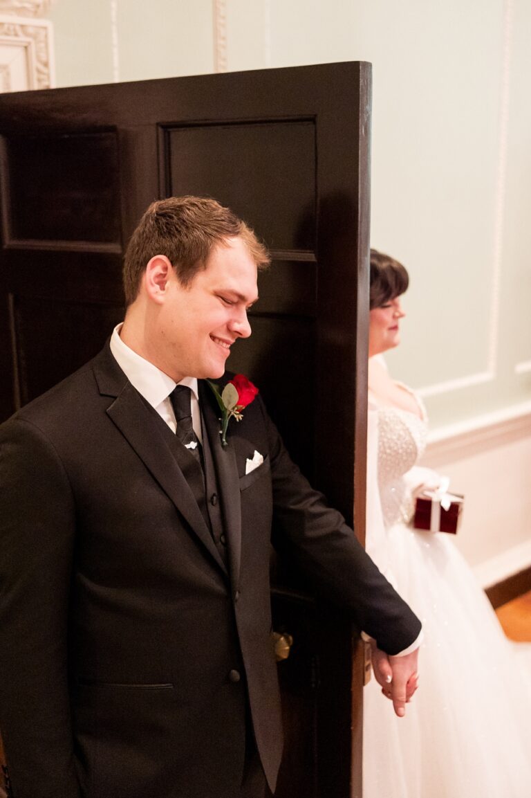 Minneapolis Institute of Arts & Landmark Center Winter Wedding | Lydia ...
